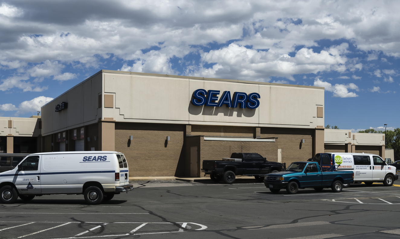 Sears Canada shares plunge on report that it’s preparing to seek court ...