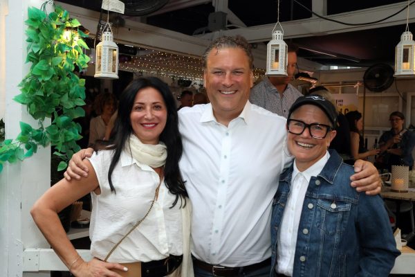 Singer-songwriter Tara Shannon has a new book to help artists in the ...