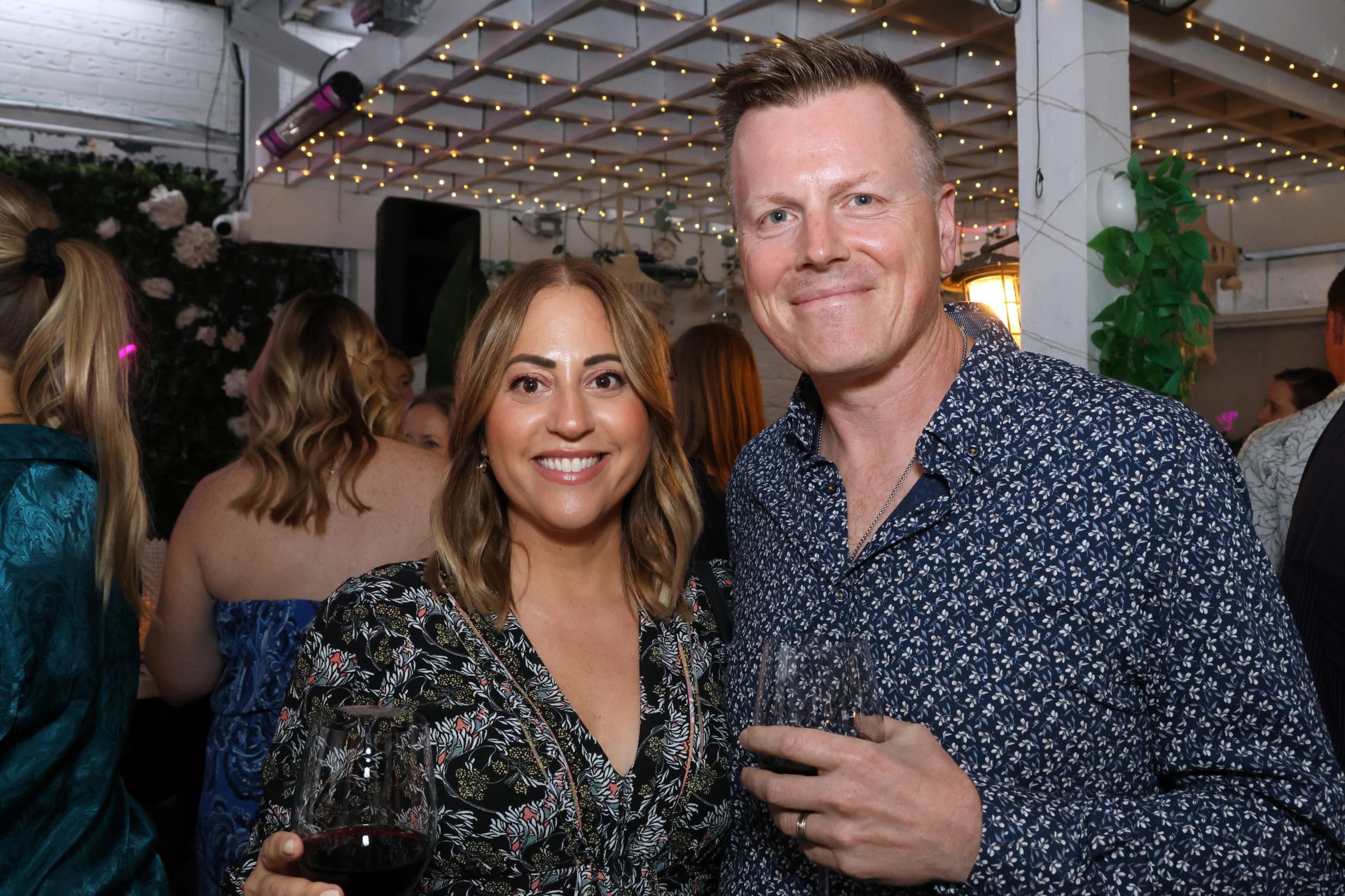 Singer-songwriter Tara Shannon has a new book to help artists in the ...