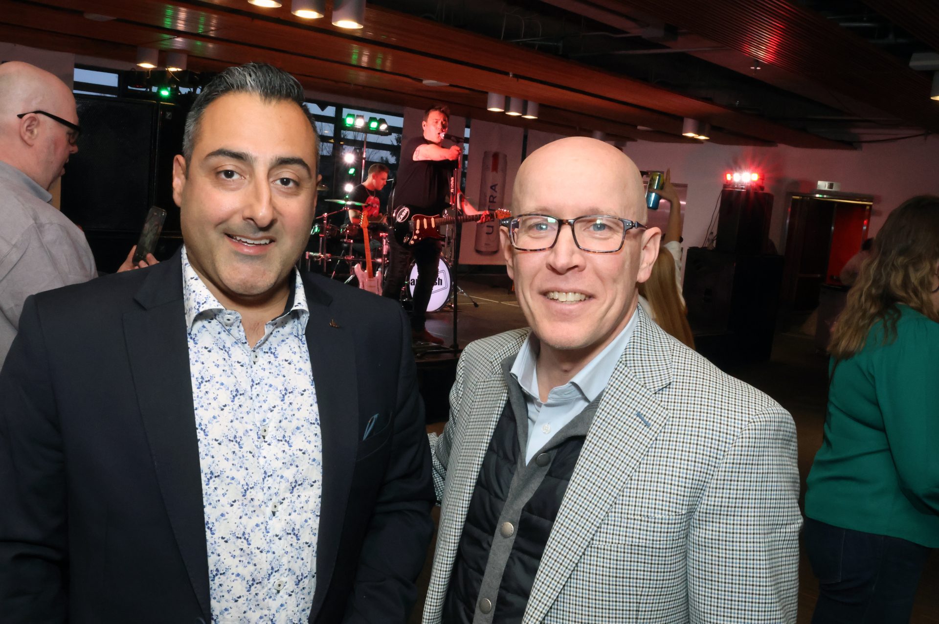 Labatt Cheers for Charity raises $30K for OSEG Foundation
