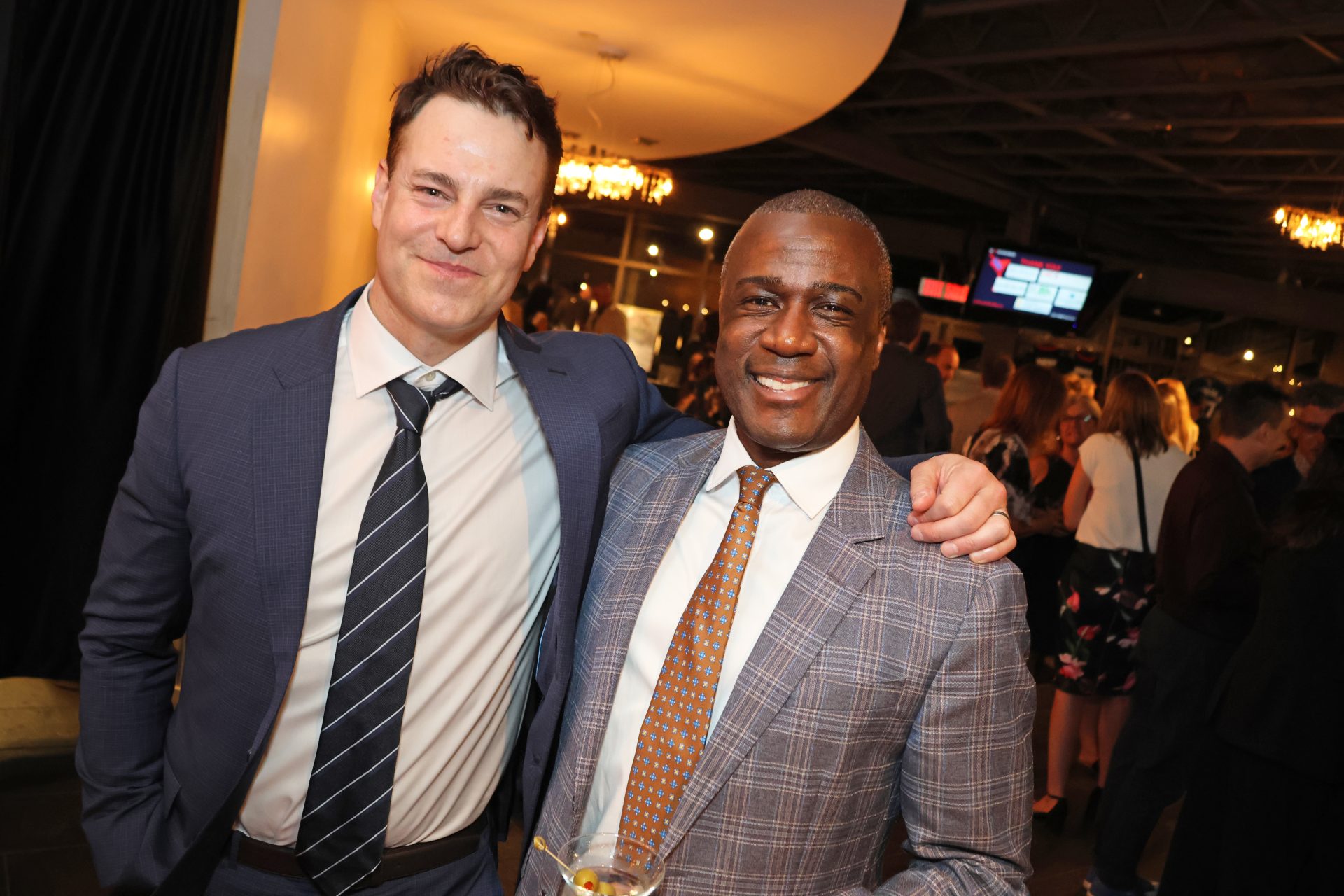 It’s happy hour every hour at Martini Madness for Crohn’s and Colitis ...