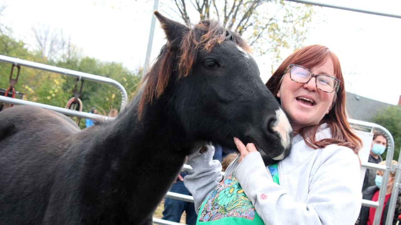 Sarah Macfarlane - Journalist Profile - Intelligent Relations