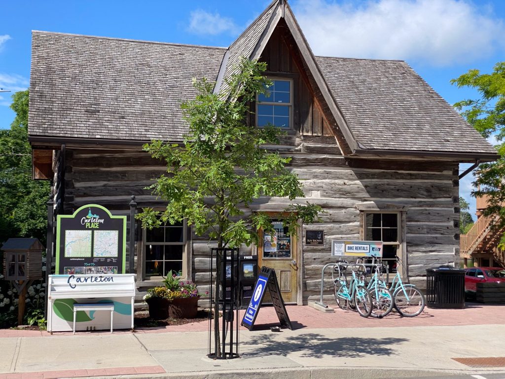Regional Roadtrips: From labyrinths to haunted cabins, seven reasons to ...
