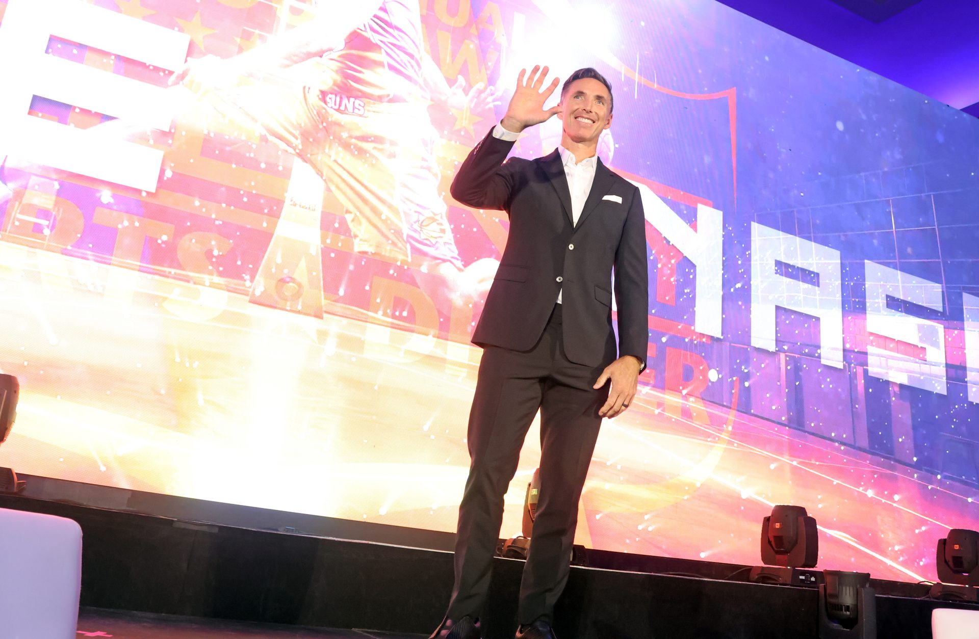 Ottawa Celebrity Sports Dinner a slam dunk with NBA star Steve Nash